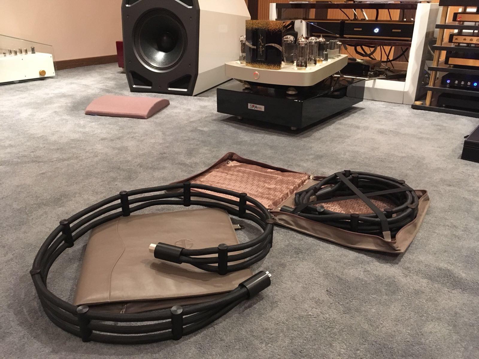 NEW ARGETNO FMR EE POWER CABLE – M & S | Ultimate High-Fidelity