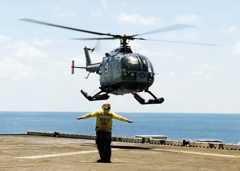 WEAPONS TECHNOLOGY: PENERBANGAN TNI AL