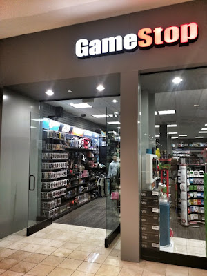 Robert Dyer @ Bethesda Row: GameStop opens in new location, Santa Claus ...