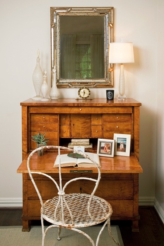 Eclectic Decor - The Cottage Market