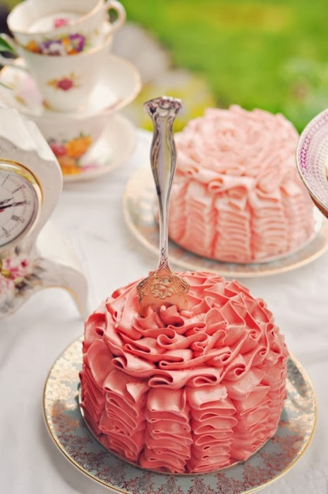 Bride-In-Dream: Ruffled Wedding Cakes Designs