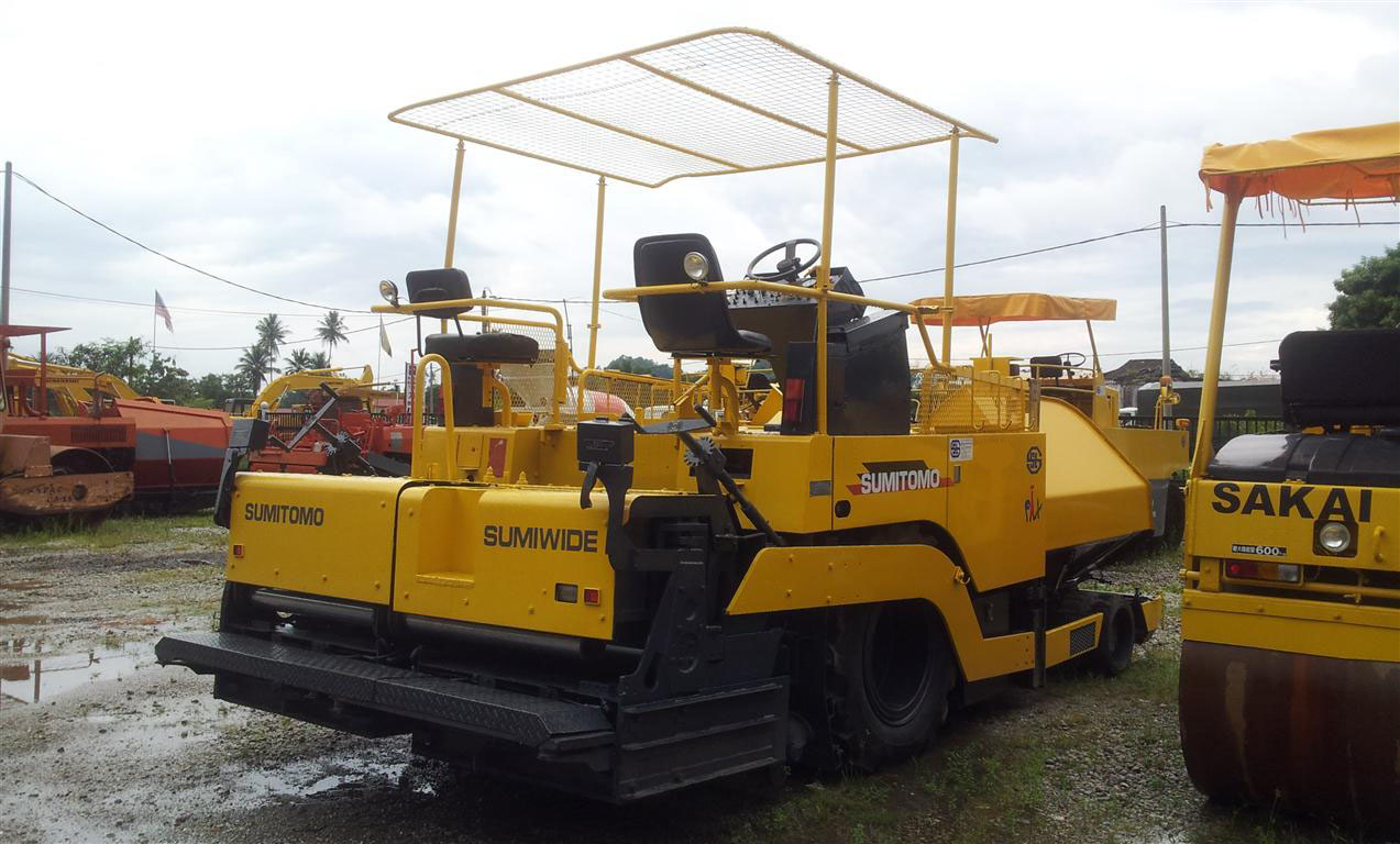 SOON SENG LEE HEAVY EQUIPMENT PLT: Sumitomo HA60W Asphalt Finisher / Paver