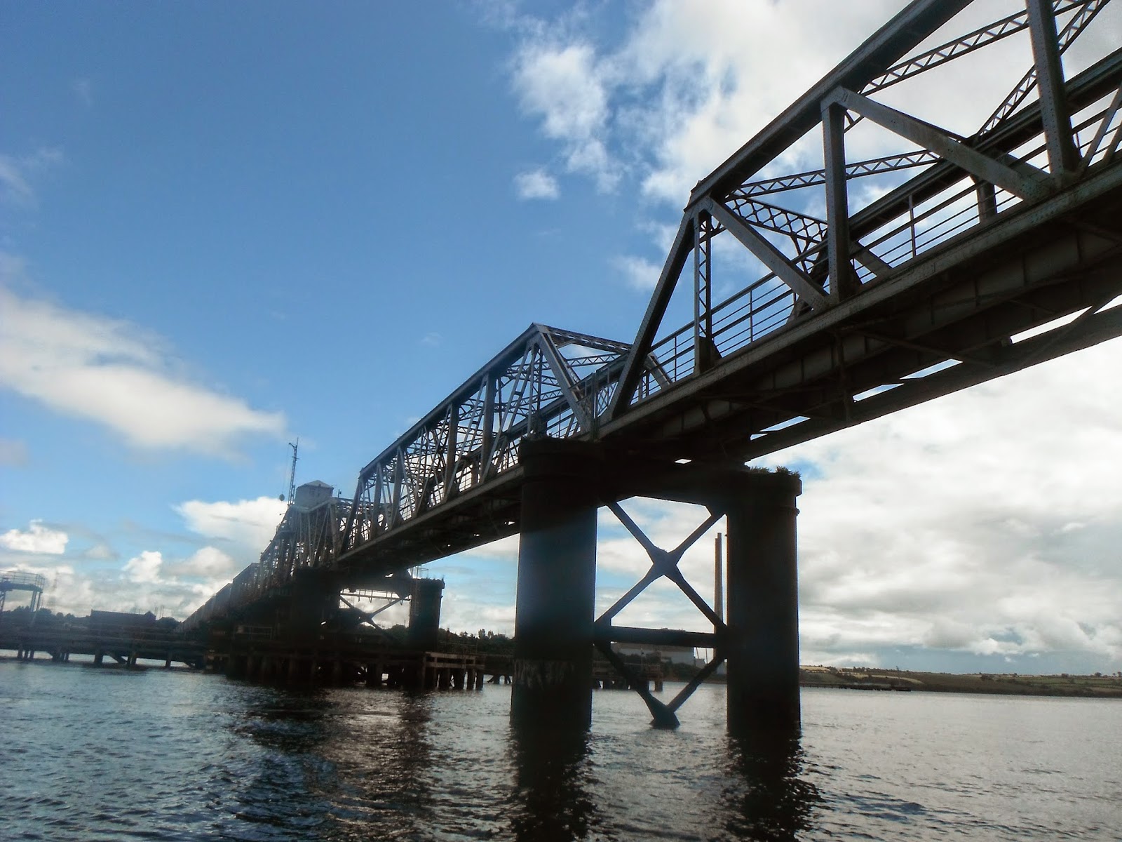 The construction of the Barrow Bridge - Tides & Tales