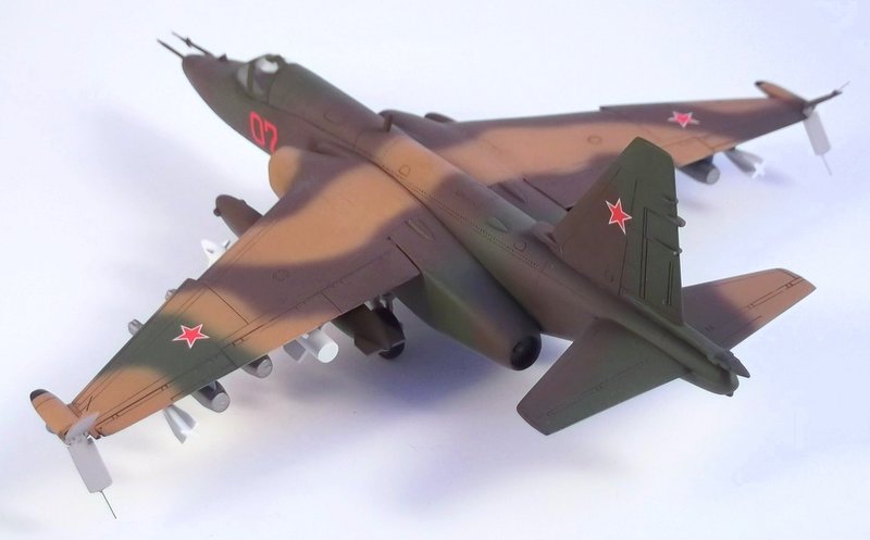 Gulumik Military Models: Su-25 FROGFOOT 1/72 Kangnam - Gallery