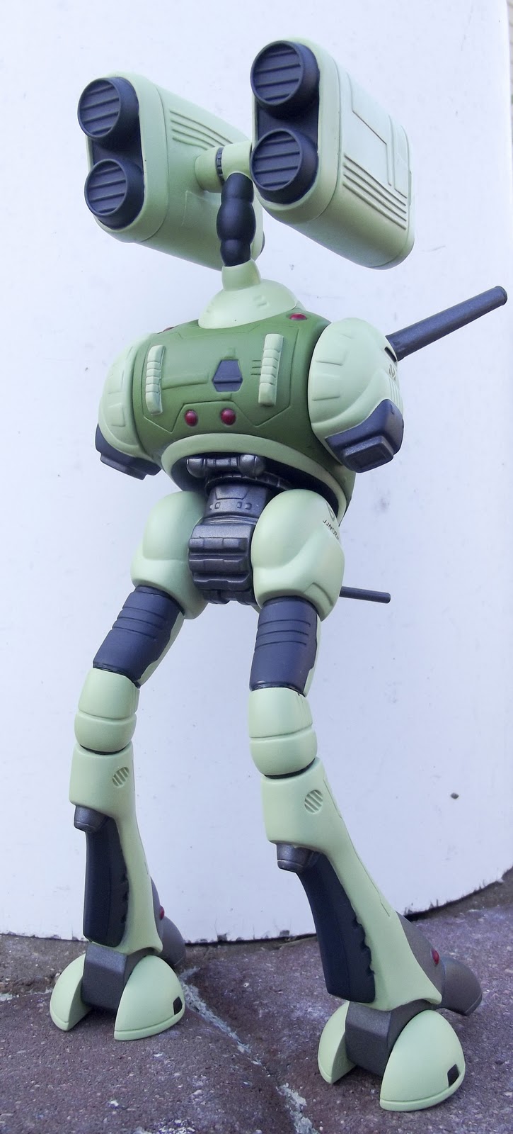 Raging Nerdgasm: Zentradi Heavy Missile Carrier Pod by Toynami/Harmony Gold