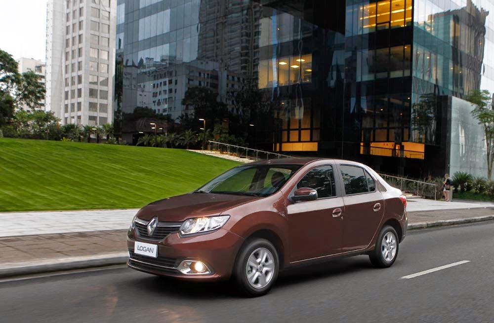 Renault apresenta a linha 2015 do Logan que quase não muda, mas aumenta ...