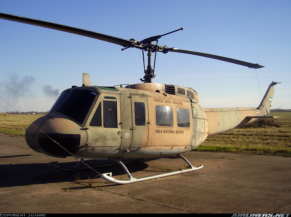 Historias Individuales: "H-12" Bell UH-1H-BF Iroquois c/n 10044