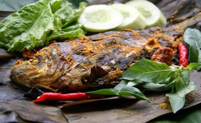 Resep Pepes Ikan Mas Pedas