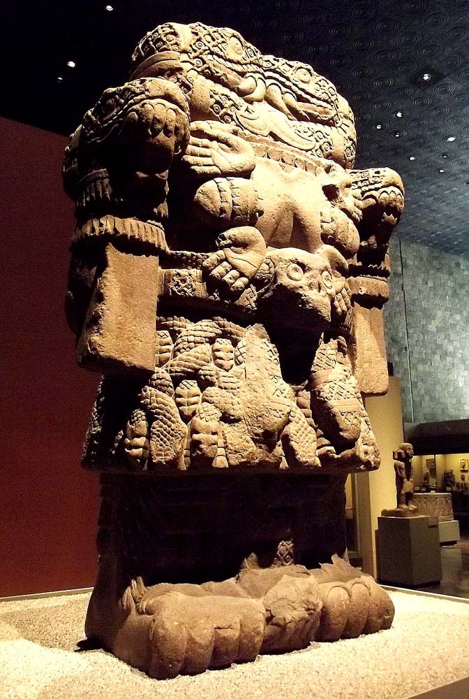 INVESTIGACIONES ESPECIALES: COATLICUE LA DIOSA MADRE MEXICA