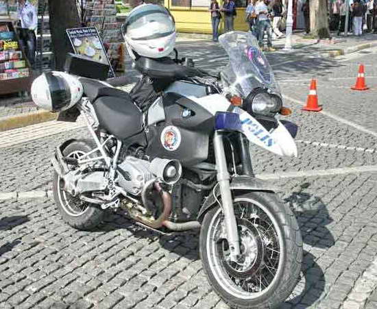 FBM Motos: Policia em duas rodas - Turquia