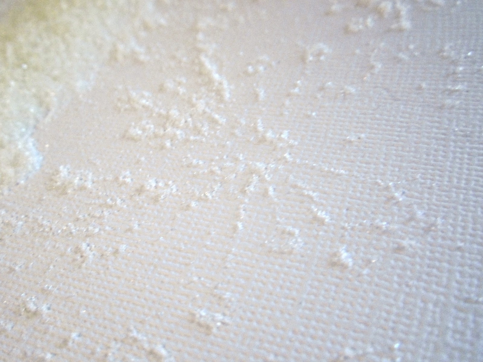 CropStop: Fresh and Fun Super Powder Puff from Couture Creations!