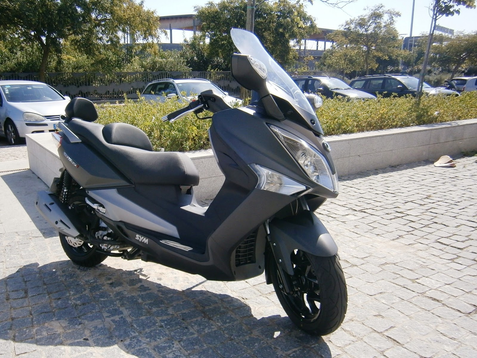 GOSTOdeSCOOTERS: SYM GTS 125I (1º ensaio realizado em Portugal)