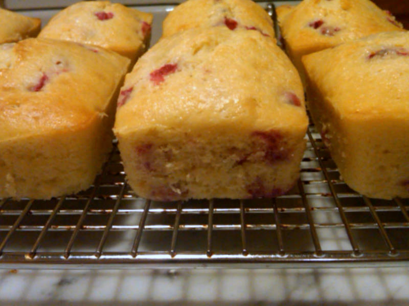 A Cake Bakes in Brooklyn: Red Currant Tea Cake