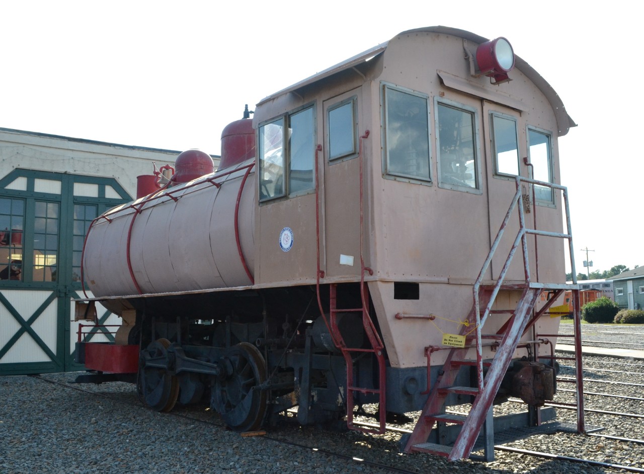 The Iron Mule: H. K. Porter Fireless Steam Storage Locomotive