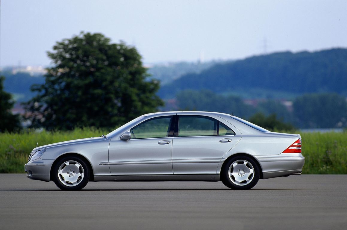 Mercedes Benz S-class: Baureihe 220 (1998 bis 2005)