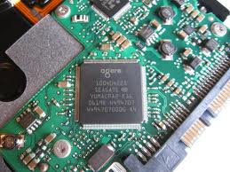 PARTES DE UNA COMPUTADORA: La memoria. RAM, ROM, caché, BIOS