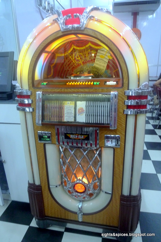 Sights and Spices: Spices: Johnny Rockets