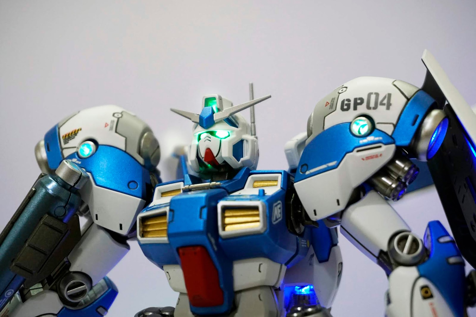 Custom Paint: RE 1/100 Rx78-GP04 "Gerbera" Gundam