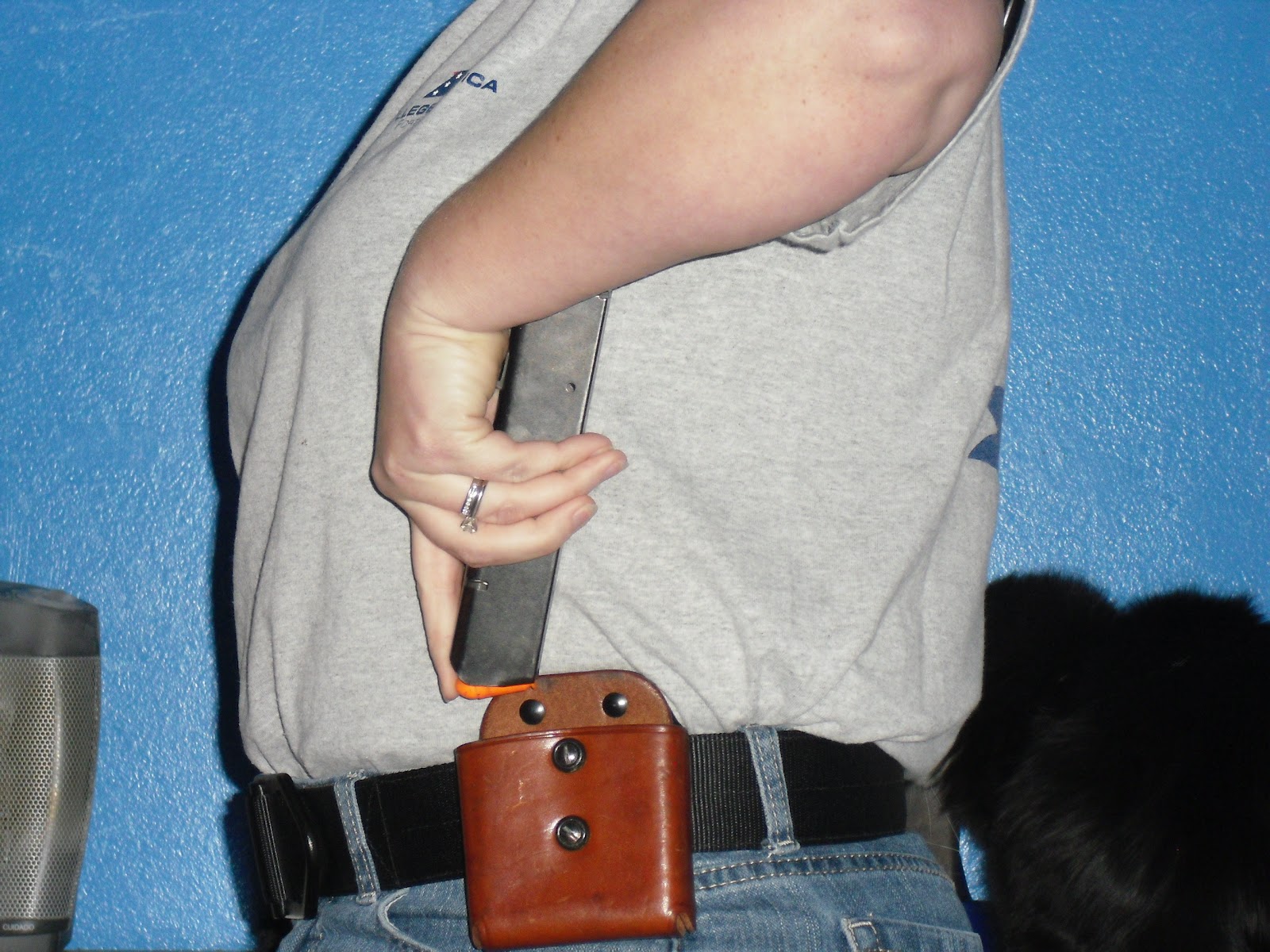 The GunDivas: Magazine Changes - Strong-handed