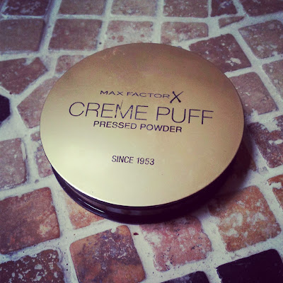 Creme Puff Pressed Powder- Max Factor Review | Eltoria