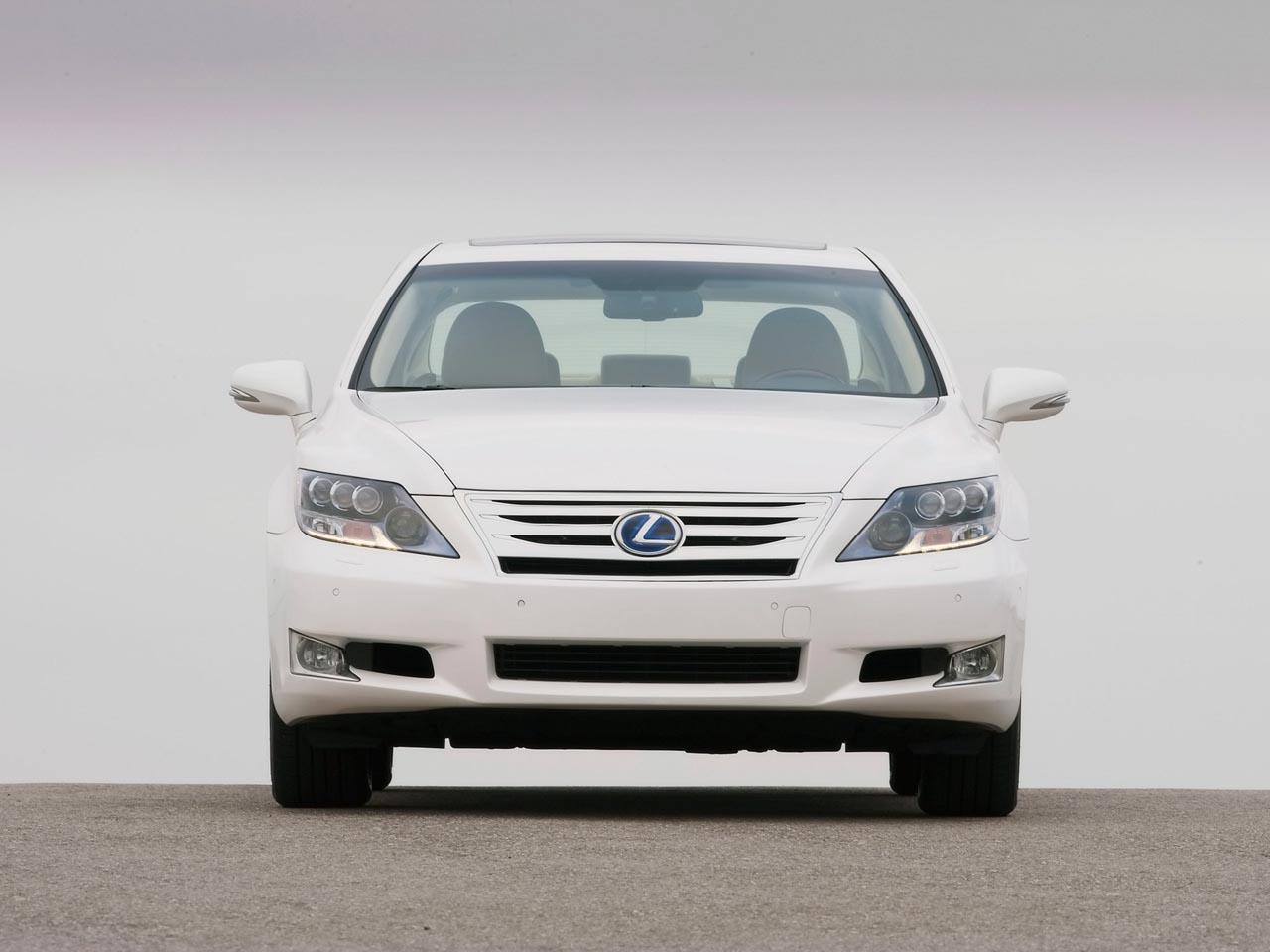 Lexus LS 600h L Hybrid 2010