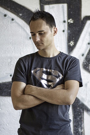 1Mix Radio: Best of 2013 Interview: DJ, Producer & label co-owner of ...