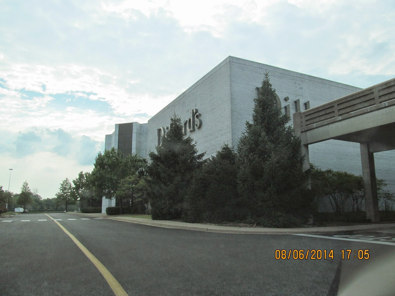 Trip to the Mall: Mall St. Matthews- (Louisville, KY)