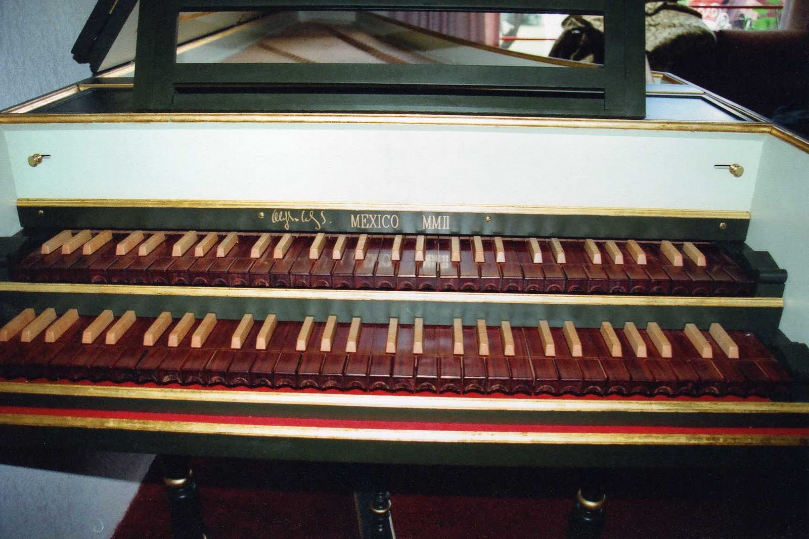 Alejandro Vélez: Teclados de Clavecines. (Madera ébano con maple ...