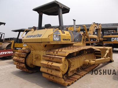Alat Berat - Komatsu D65P-12 Bulldozer-Crawler Tractor S-N 656XX