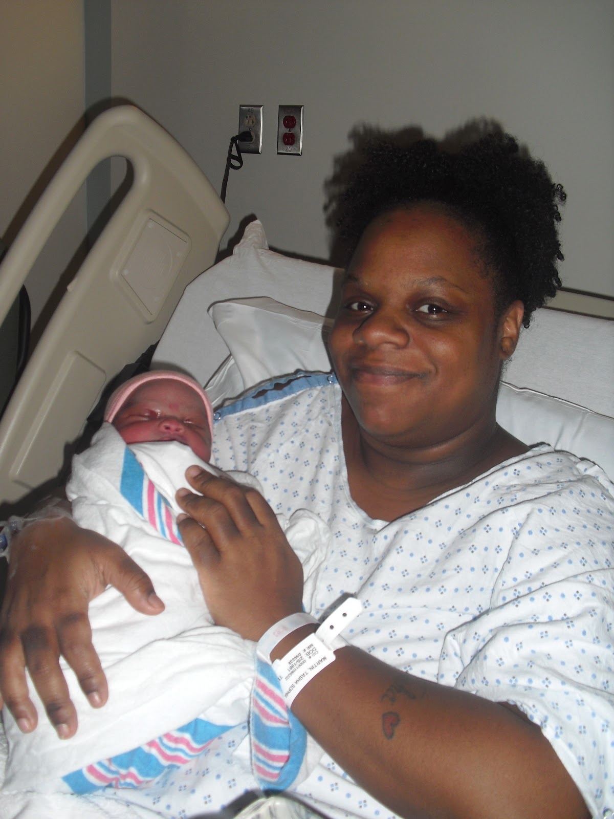 the-booga-wooga-little-sister-sophia-april-2012