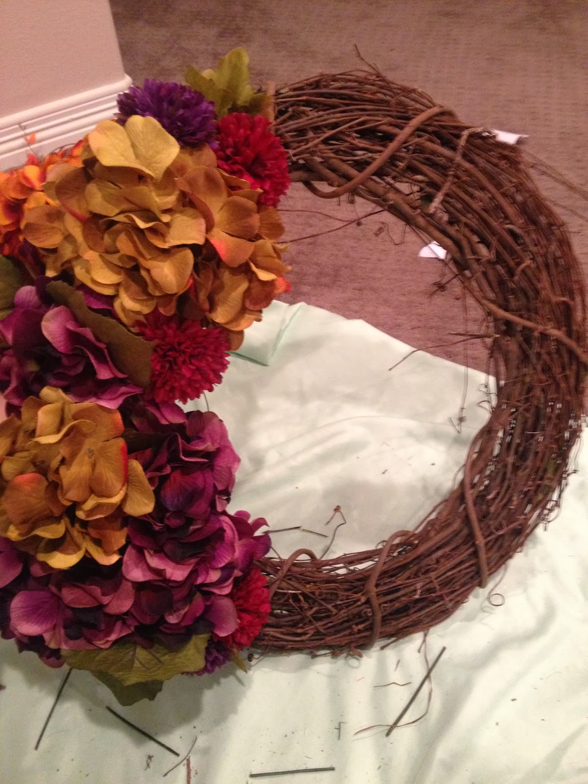 Sarah's Speculations: Wreath Tutorial