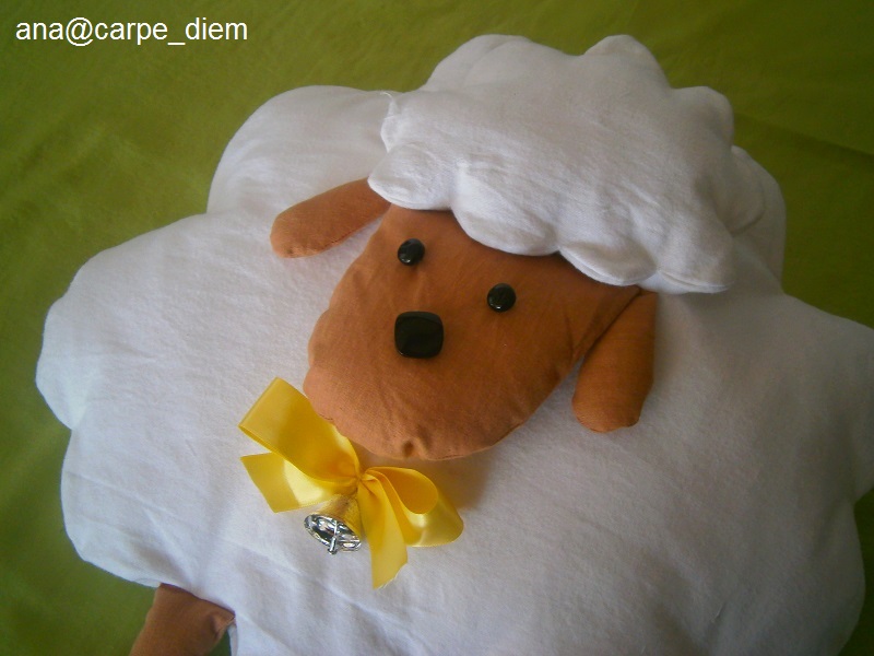 Sheep Pillow / Ovca jastučić