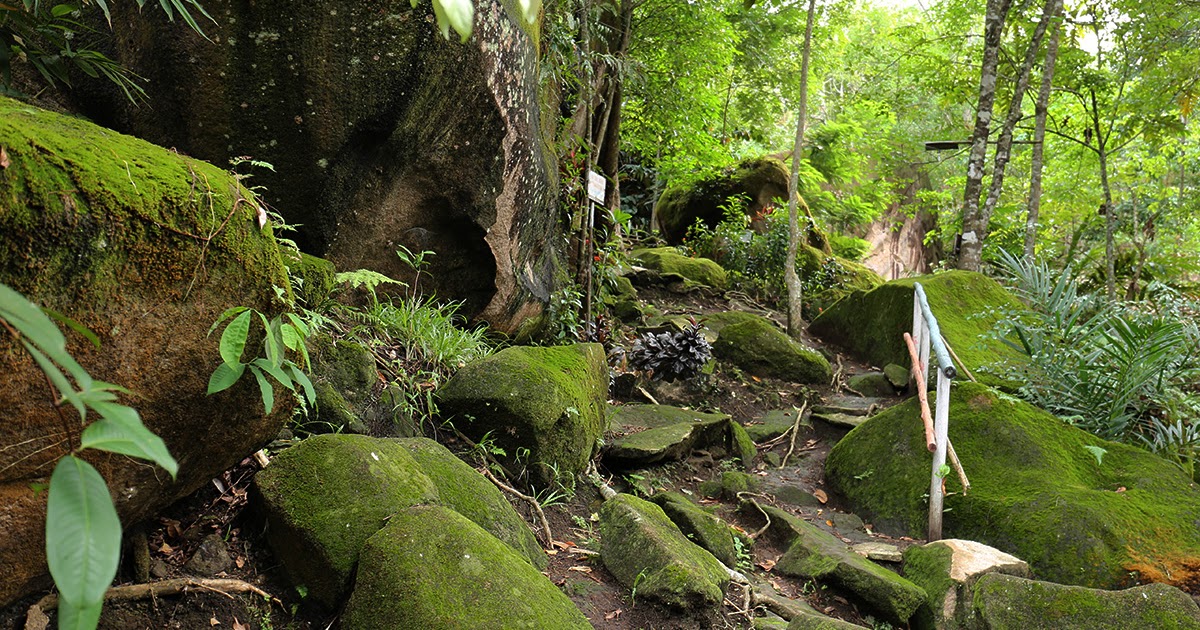 Wisata Alam Bukit Tangkiling, Kalimantan Tengah