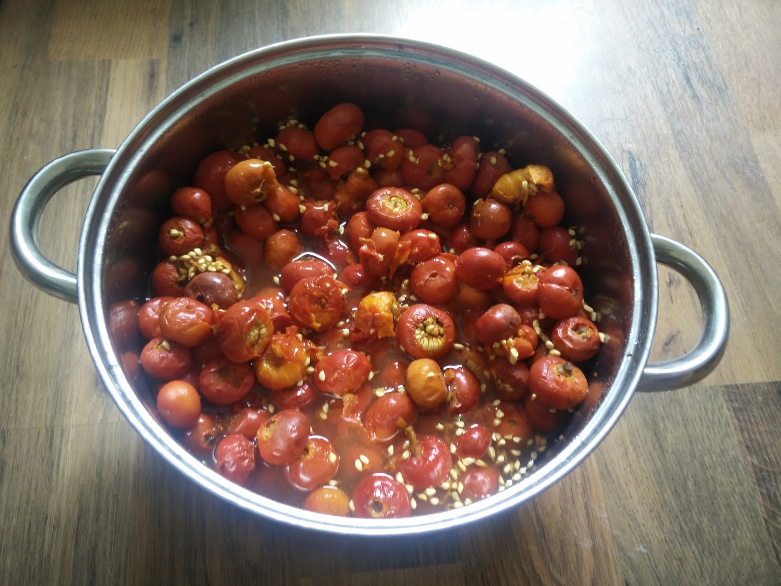 rosehip ketchup recipe, rosehip syrup, wild mushroom curry.