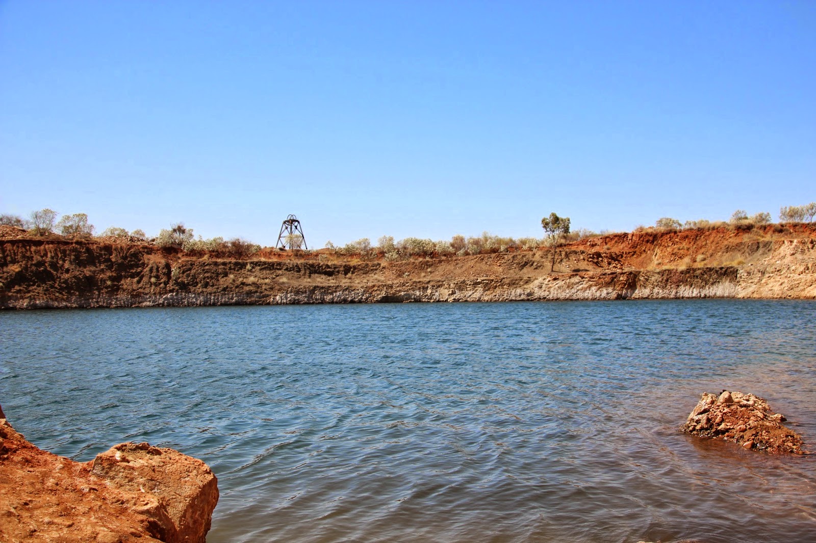 Kirb's Line: Kajabbi and Dobbyn.