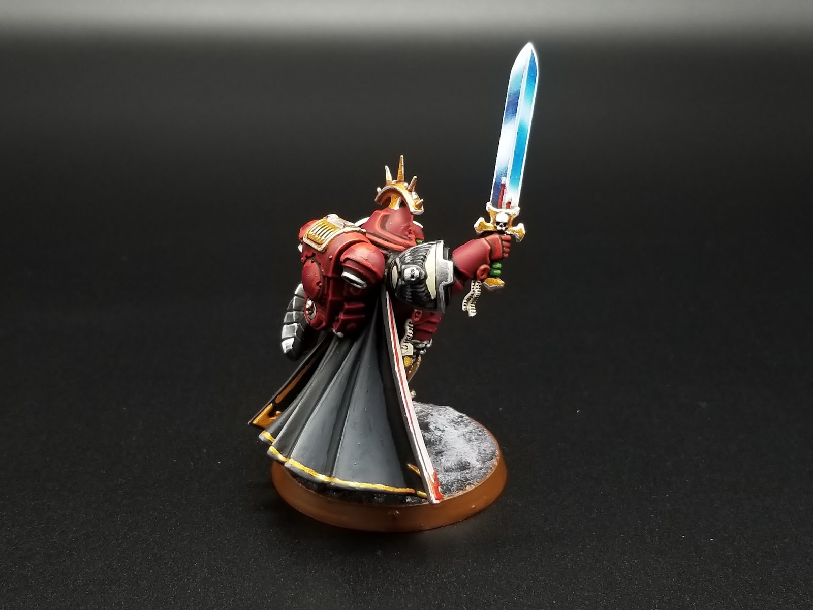 Tigurius's Omnis Arcanum Models: Blood Raven Primaris Captain in Gravis ...