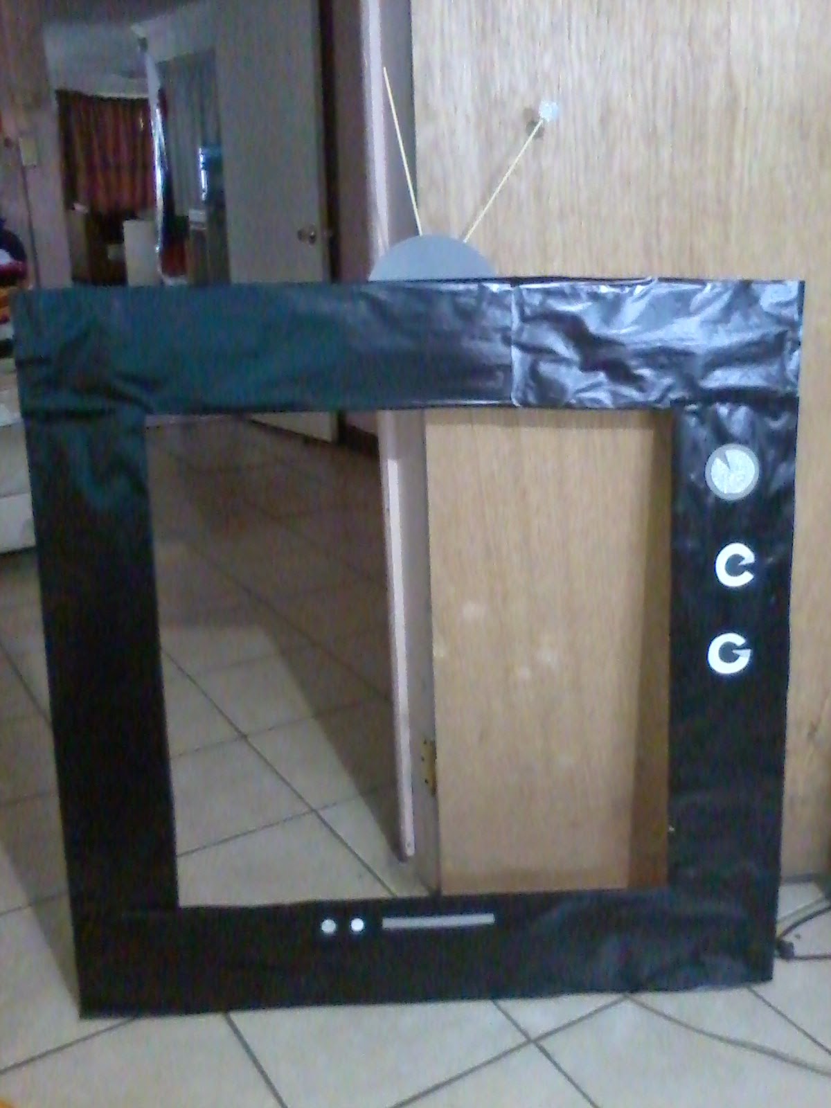 Maestro Aprendiz: Maestro Feliz: TELEVISOR GIGANTE