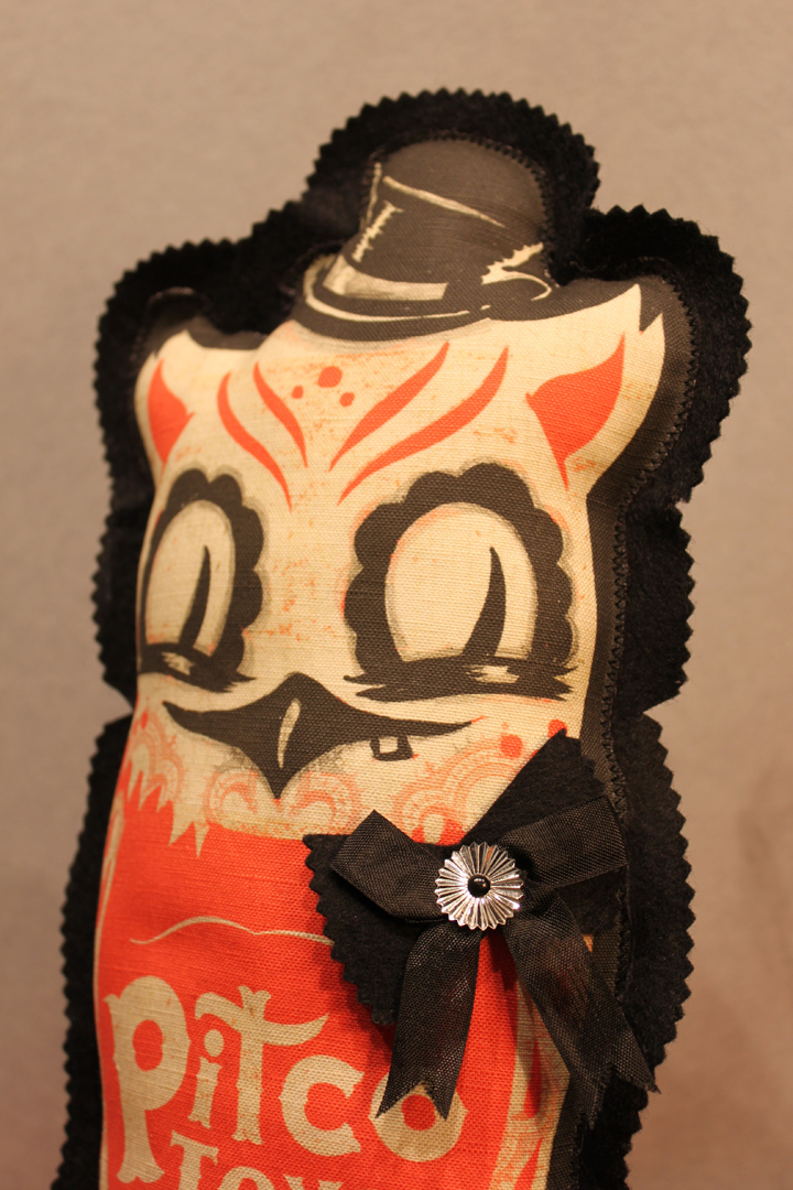 The Quill & Hatchet: How to Make A Hoot