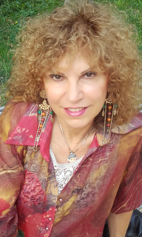 Mara David: Su una panchina vicino al Mella