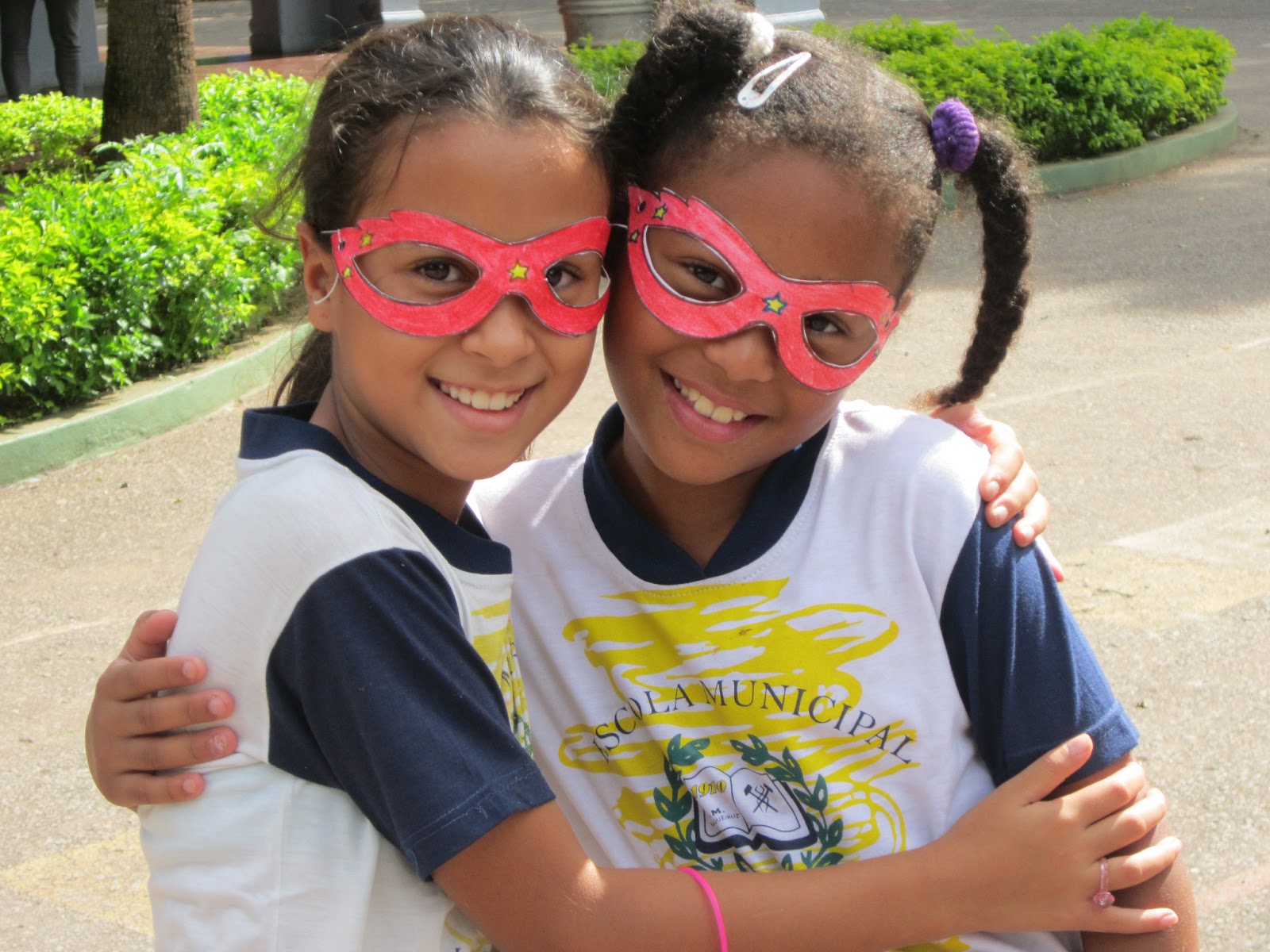 * Escola Municipal Laura Queiroz * Itabirito/MG