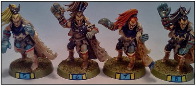Lou Rollins Miniatures: Blood Bowl High Elf Catchers