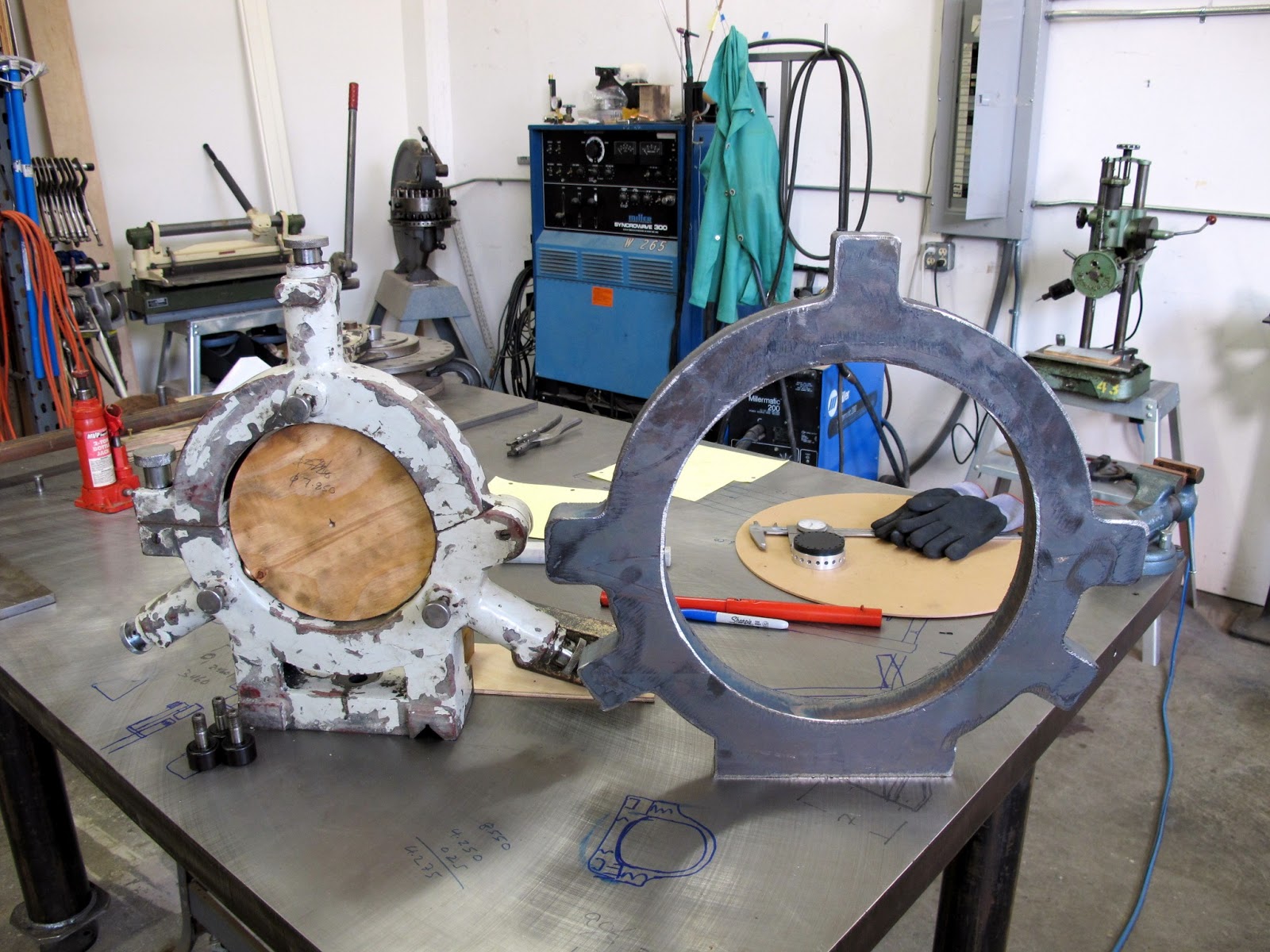 "Nothing Too Strong Ever Broke": Heavy duty lathe steady rest