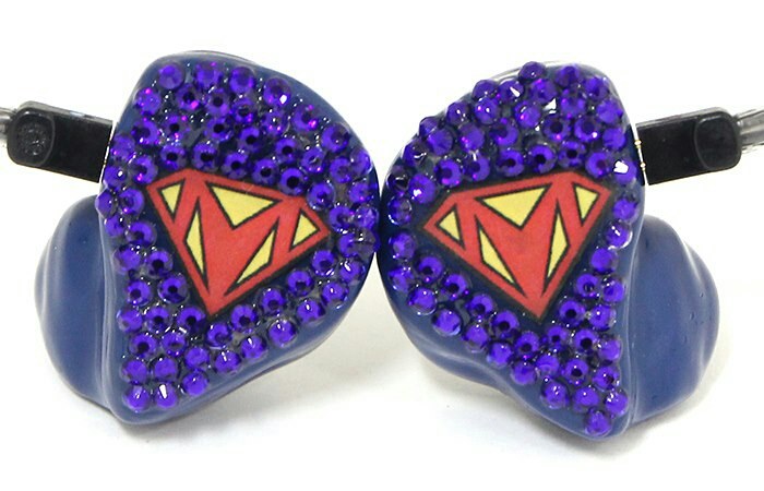 [Pann] Pretty idol in-ear monitors