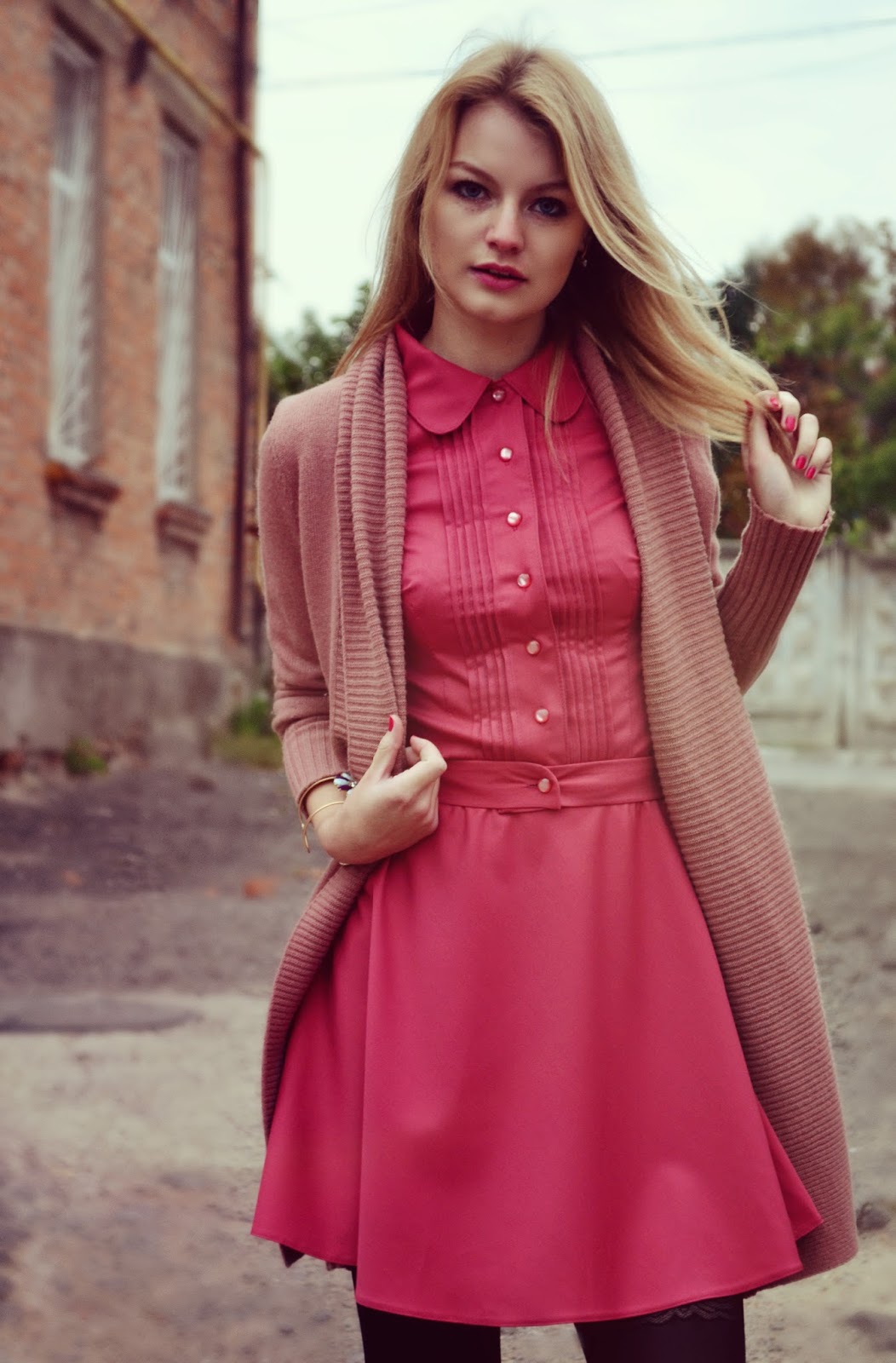 CLASSY LOOKBOOK