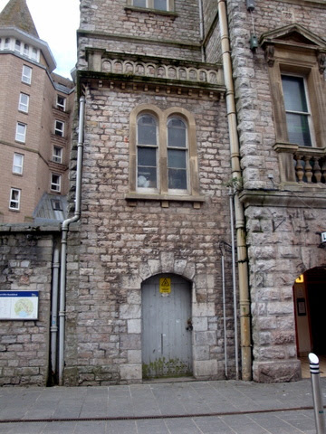 Roy's blog: DEVON. Lock-ups at Axminster, Dartmouth, Denbury, Ipplepen ...