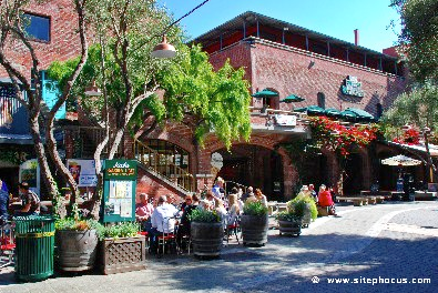 San Francisco, A History.: The Cannery.