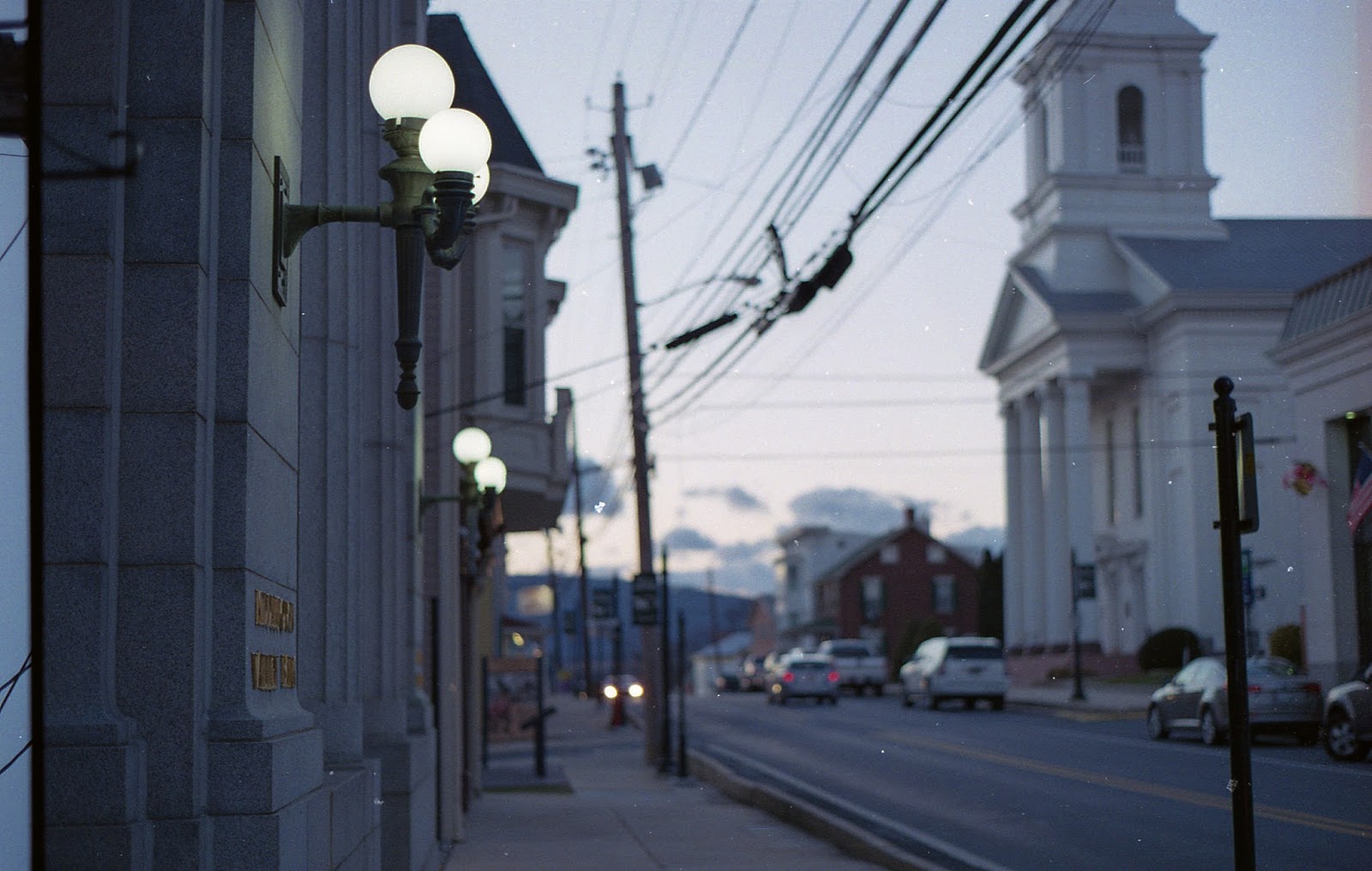 A Quirky Guy with a Camera: Overshadowed Overachiever: The Minolta Maxxum 5