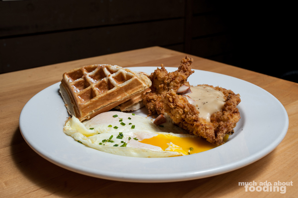 Biting into OC Brunch - Memphis Cafe | Much Ado About Fooding