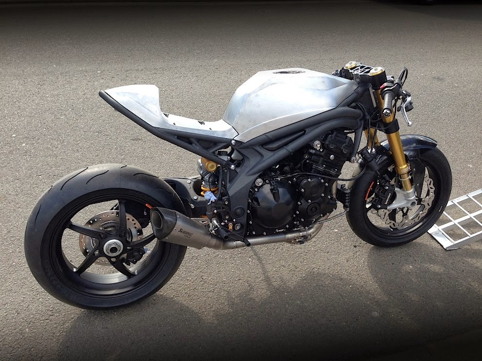 Modern Hot Rod - RocketGarage - Cafe Racer Magazine