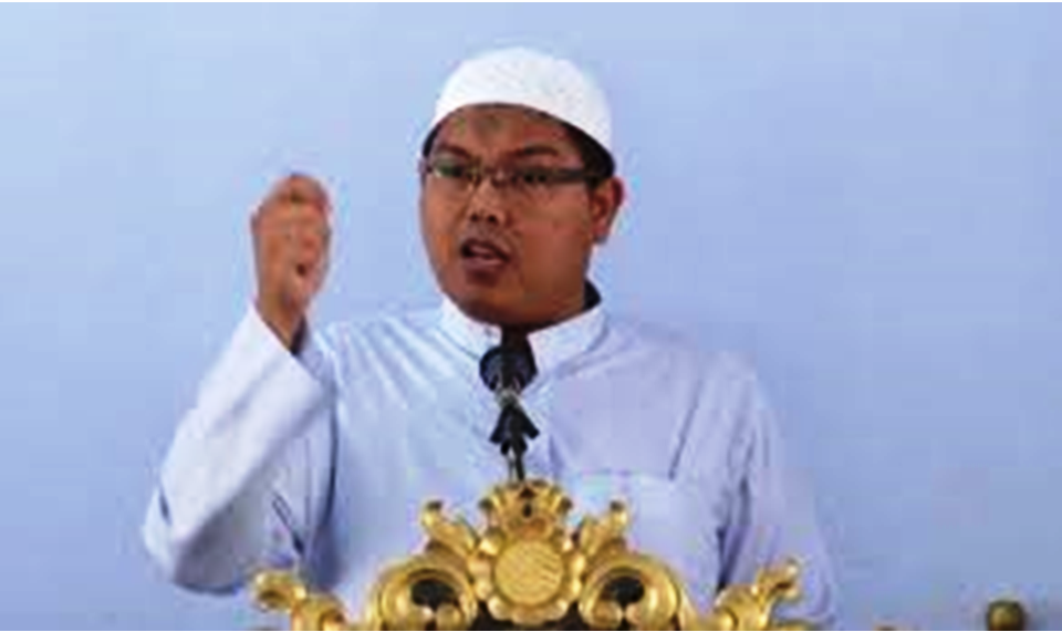 Ust. Firanda Andirja Menyindir Salafi Agar Tidak Fanatik Buta - HASMI-ku